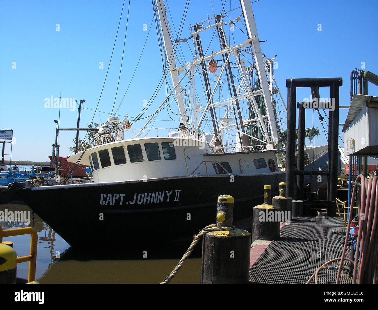 ESU St. Louis - Morgan City - 26-HK-376-11. Capt Johnny II on dock ...