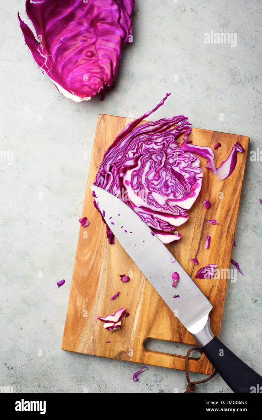 Overhead red cabbage knife hi-res stock photography and images - Alamy