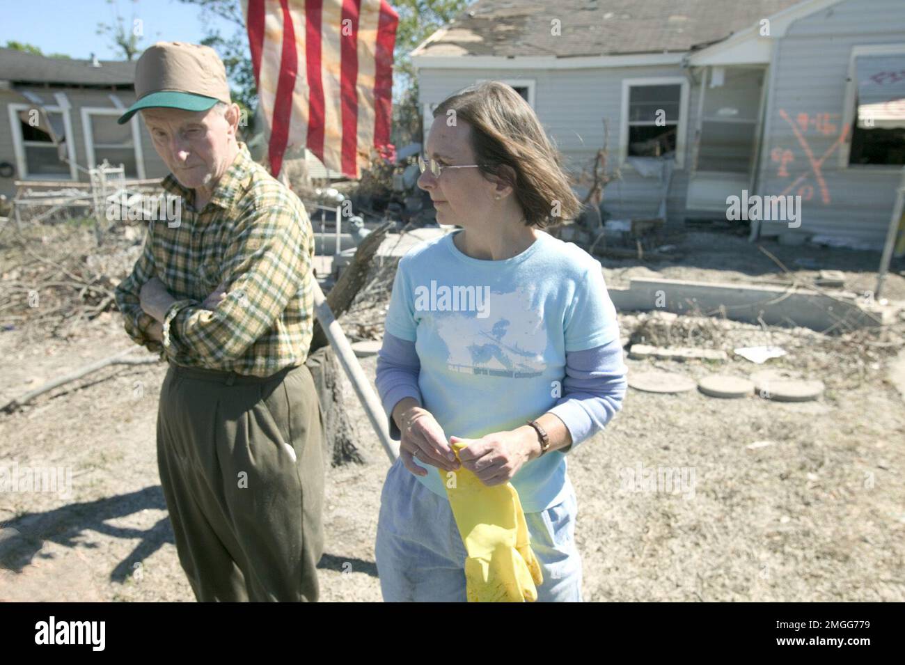 Hurricane katrina evacuees hi-res stock photography and images - Alamy