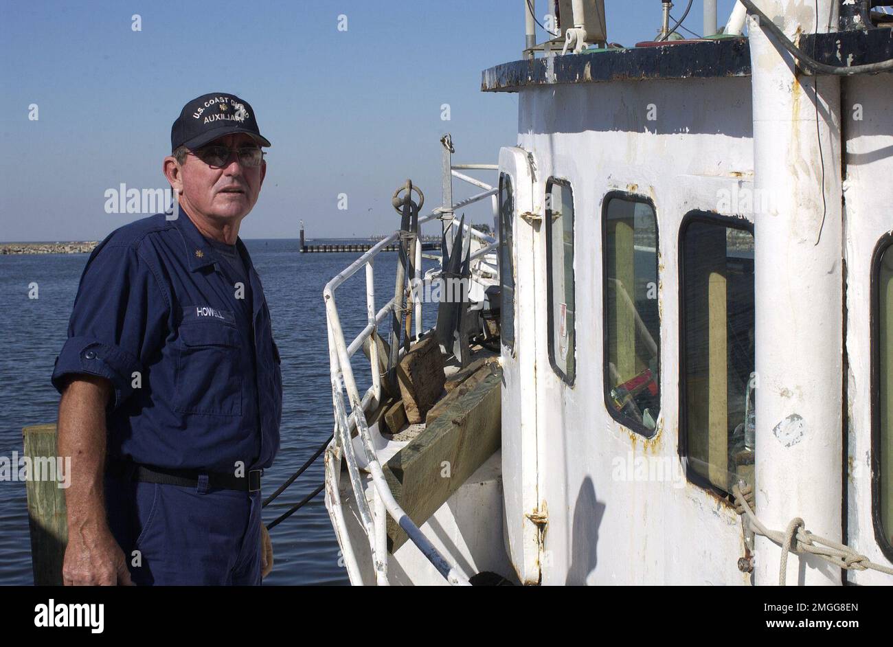 Coast Guard Auxiliary - 26-HK-64-10. Coast Guard Auxiliarist Michael ...