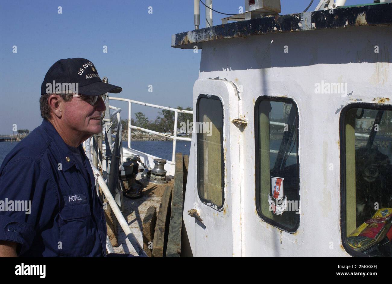 Coast Guard Auxiliary - 26-HK-64-7. Coast Guard Auxiliarist Michael ...