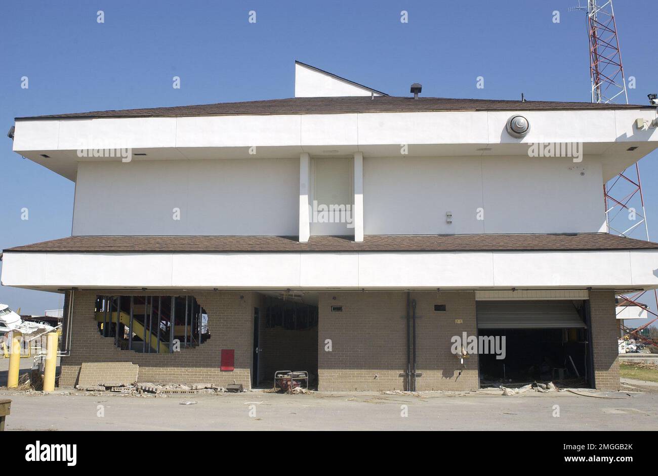 Coast Guard Station - Venice, Louisiana - 26-HK-347-64. Hurricane ...