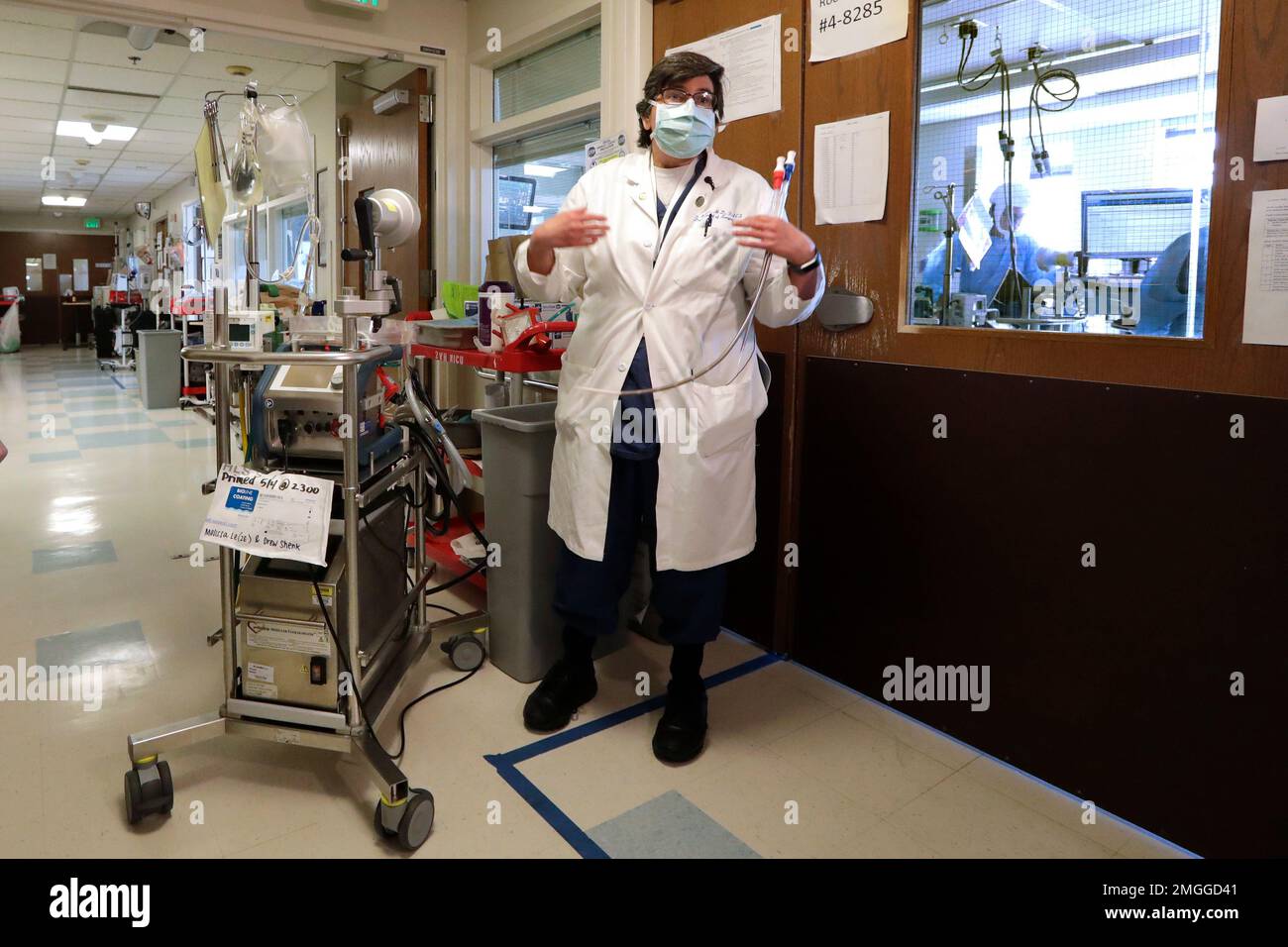 Dr. Eileen Bulger, chief of trauma, talks about the Extracorporeal ...