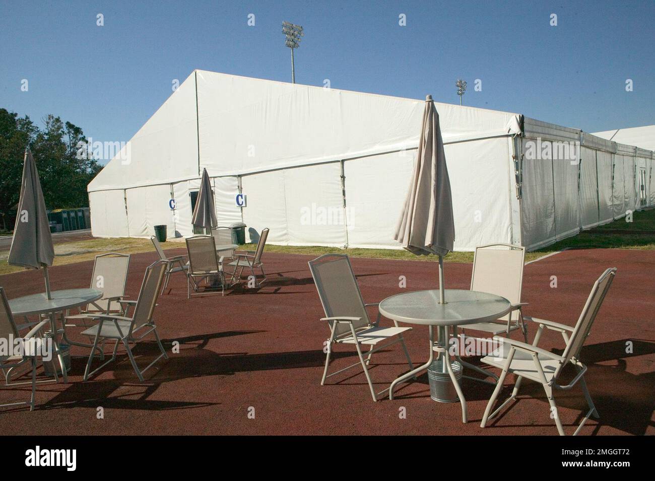 Fema tent hi-res stock photography and images - Alamy