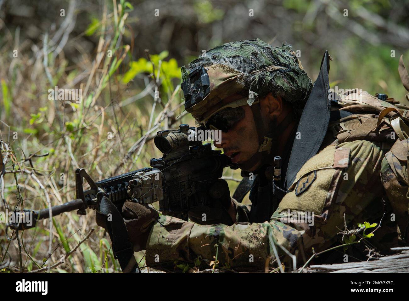 Cavalry troopers from Ace Troop, 2nd Squadron, 14th Cavalry Regiment ...
