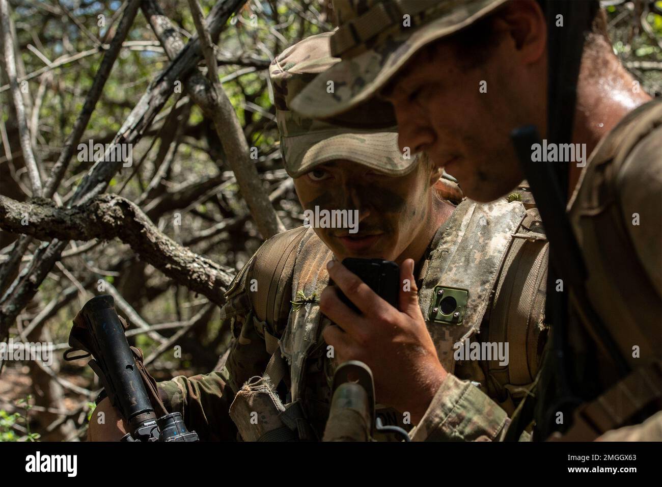Cavalry troopers from Ace Troop, 2nd Squadron, 14th Cavalry Regiment ...