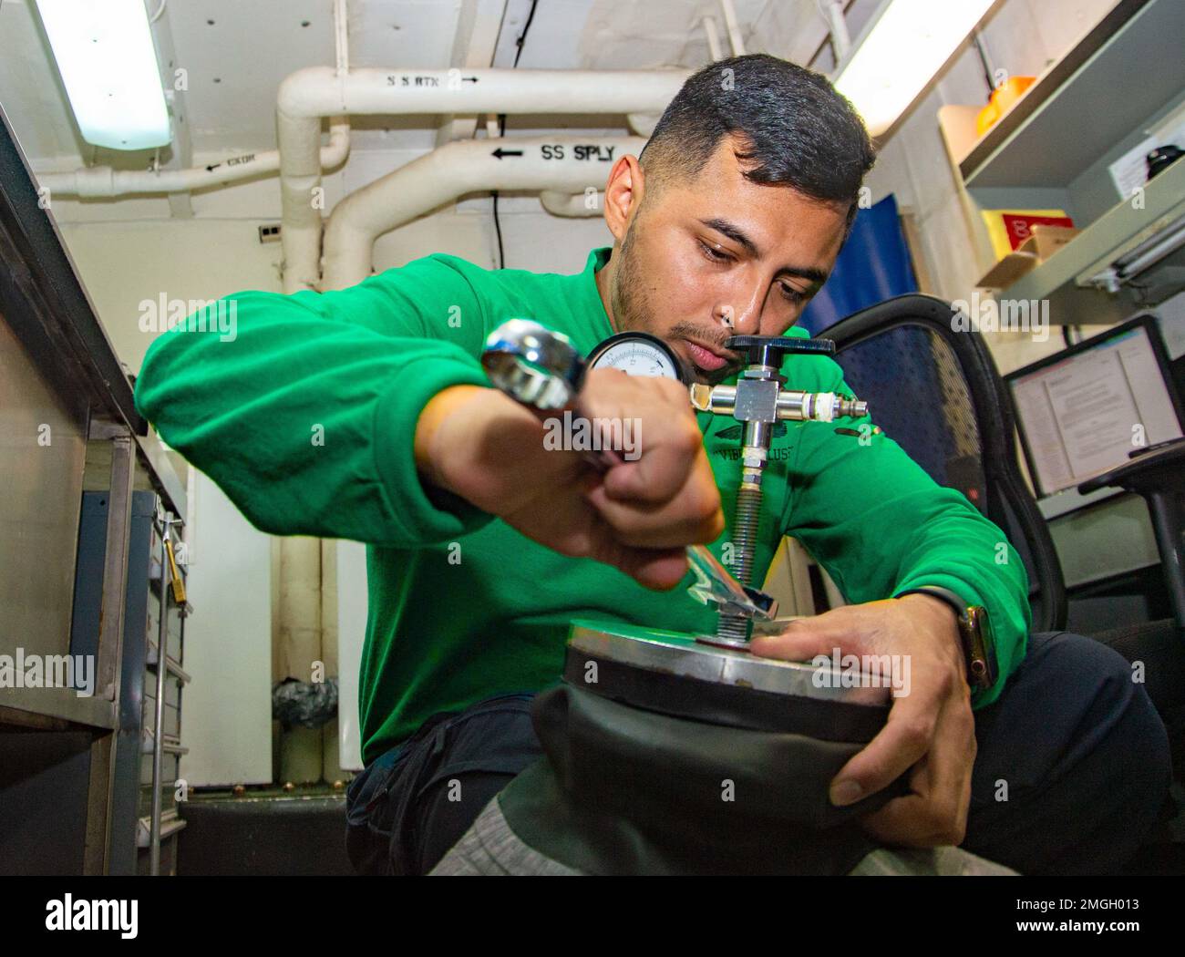 Uss compton hi-res stock photography and images - Alamy