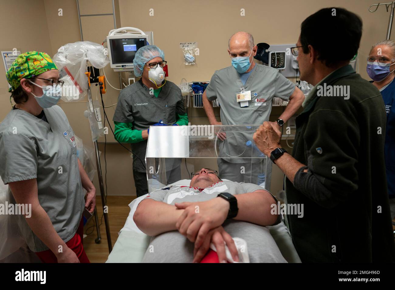 From left, Kayenta Health Center emergency room director Dr., Anthony ...