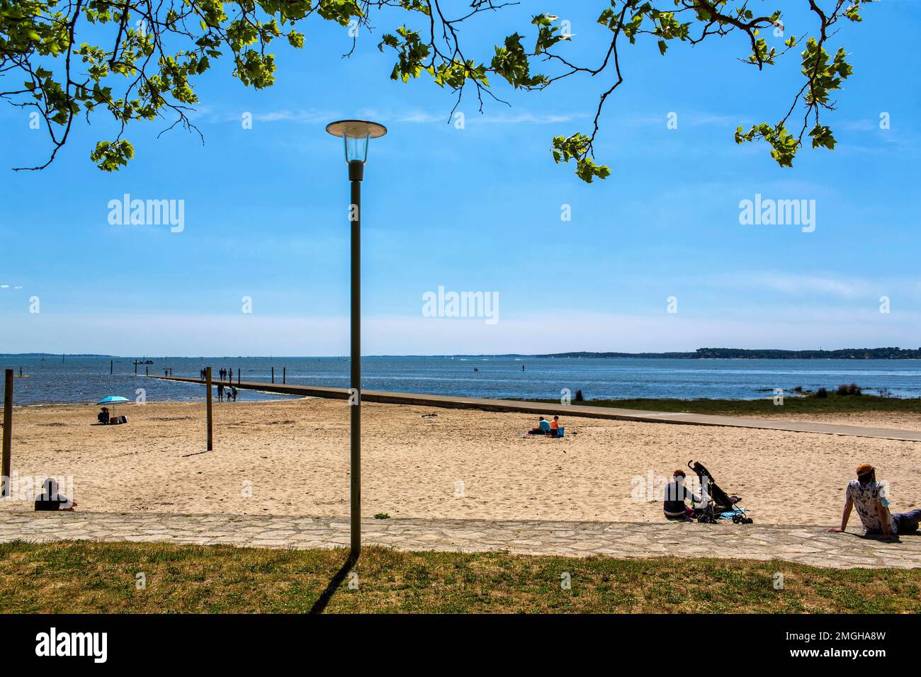 Ares (south-western France): overview of the Arcachon Bay, the beach ...