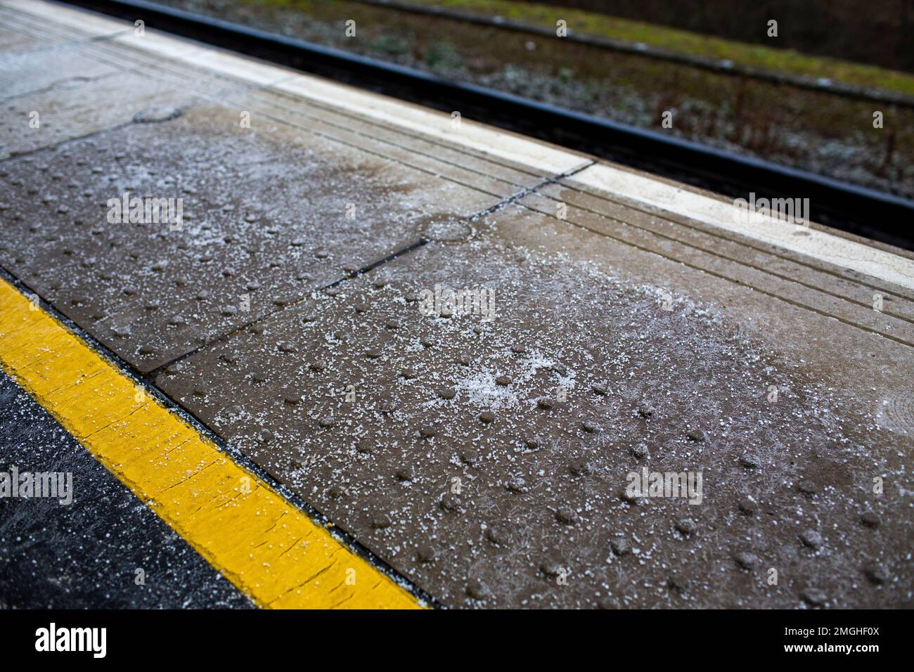 Grit on platform hi-res stock photography and images - Alamy