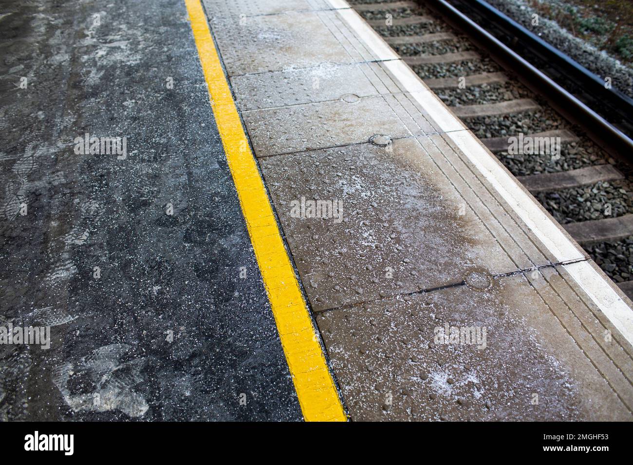 Grit on platform hi-res stock photography and images - Alamy