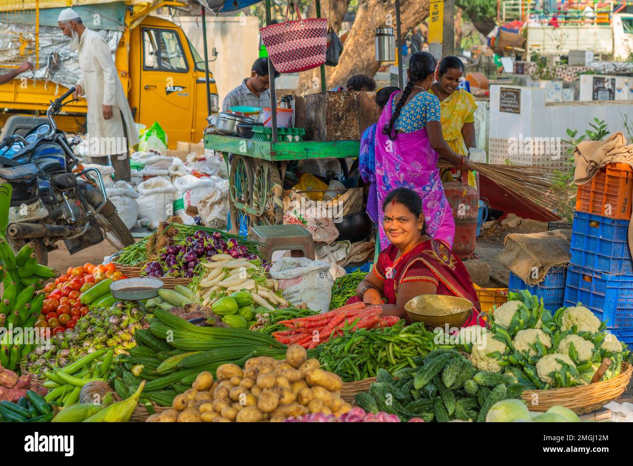 Puttaparthi india vegetable hi-res stock photography and images - Alamy
