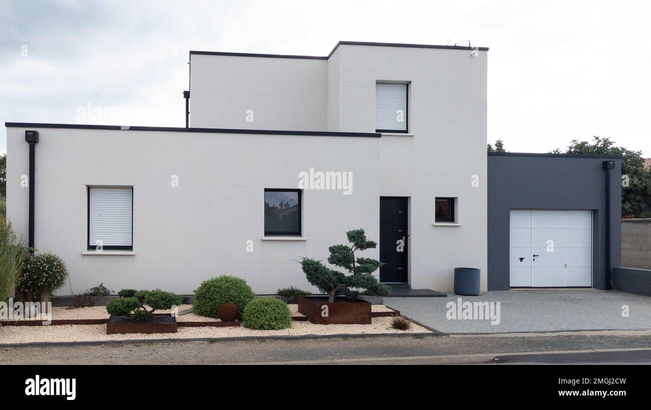 Cubic Home Exterior 5 Captivating Cube Houses | Homify