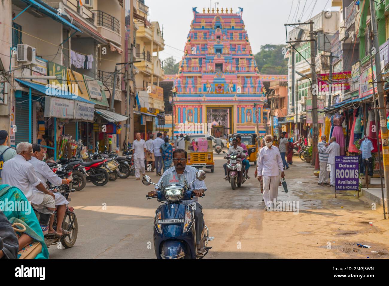 Puttaparthi india sai baba ashram hi-res stock photography and images ...