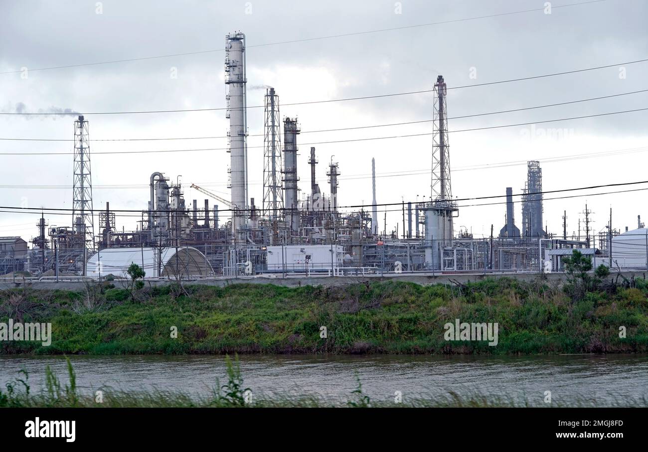 The Motiva refinery, the largest oil refinery in North America, is ...