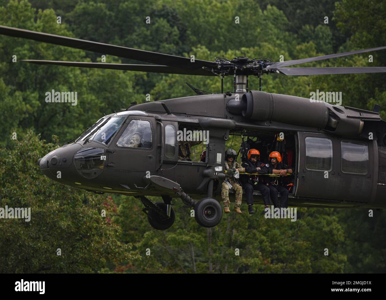 U.S. Army National Guard Soldiers and first responders-rescuers with ...