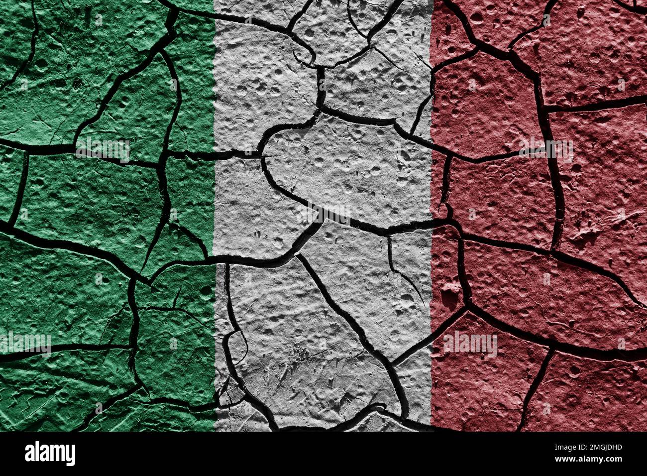 Italy flag crack hi-res stock photography and images - Alamy