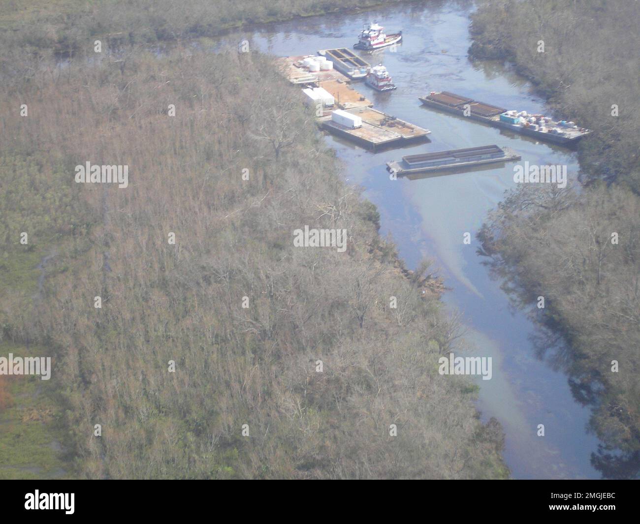 Pollution - ESU St. Louis Response - South Bass - 26-HK-233-36. Pocket ...