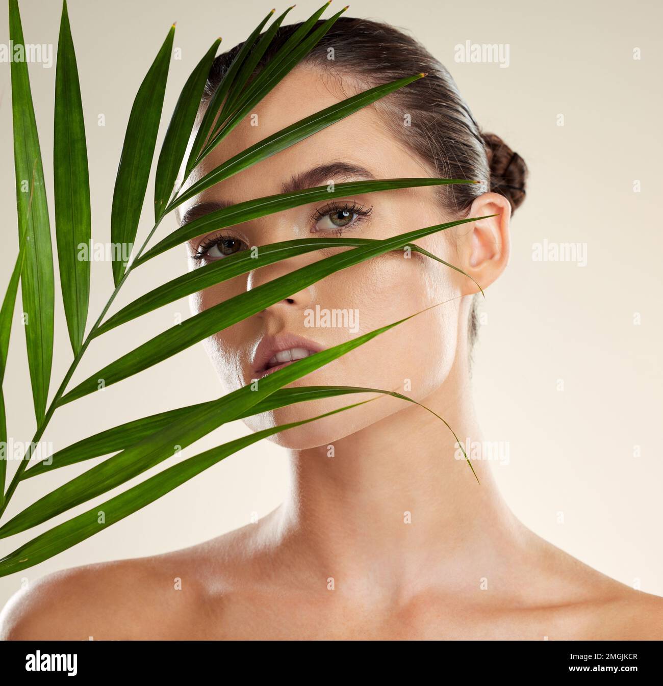 Beauty face and leaves hi-res stock photography and images - Alamy