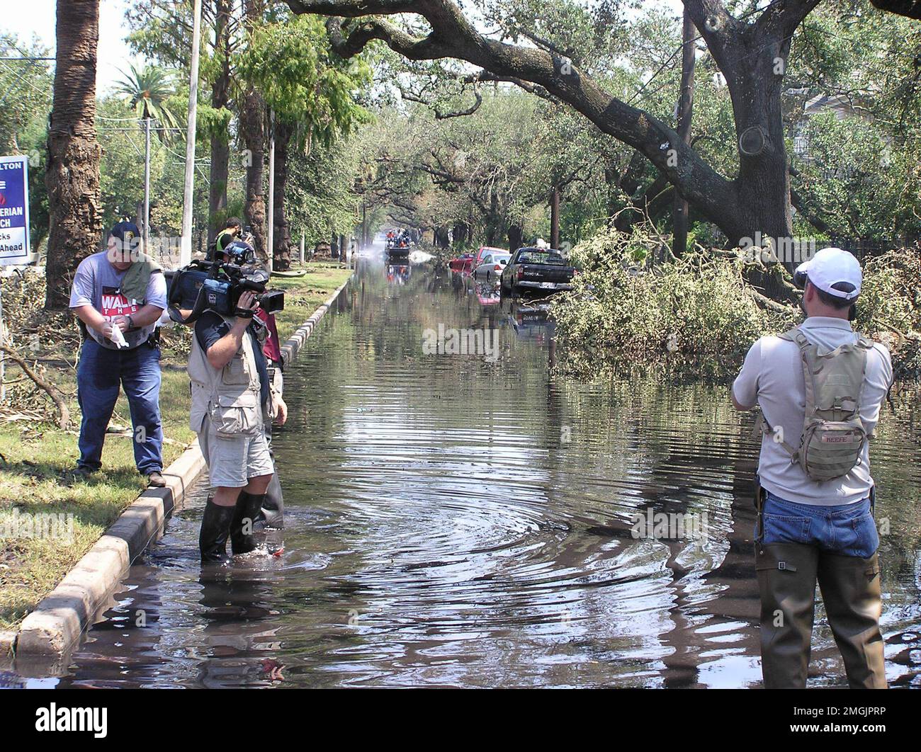 Marine Safety Unit Baton Rouge - New Orleans Flood Operations - 26-HK ...