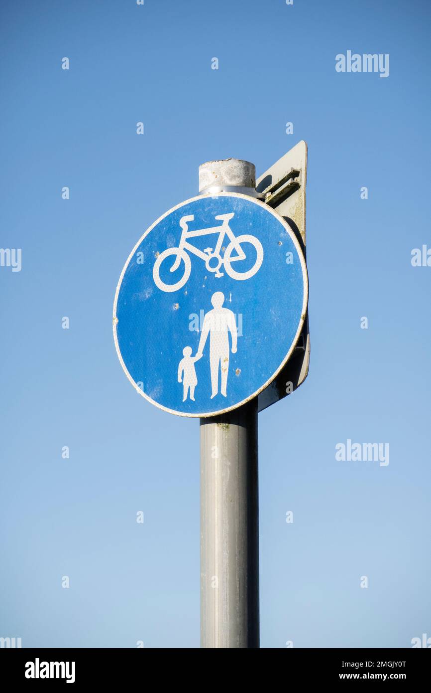 Bicycle and pedestrian shared route sign Stock Photo - Alamy