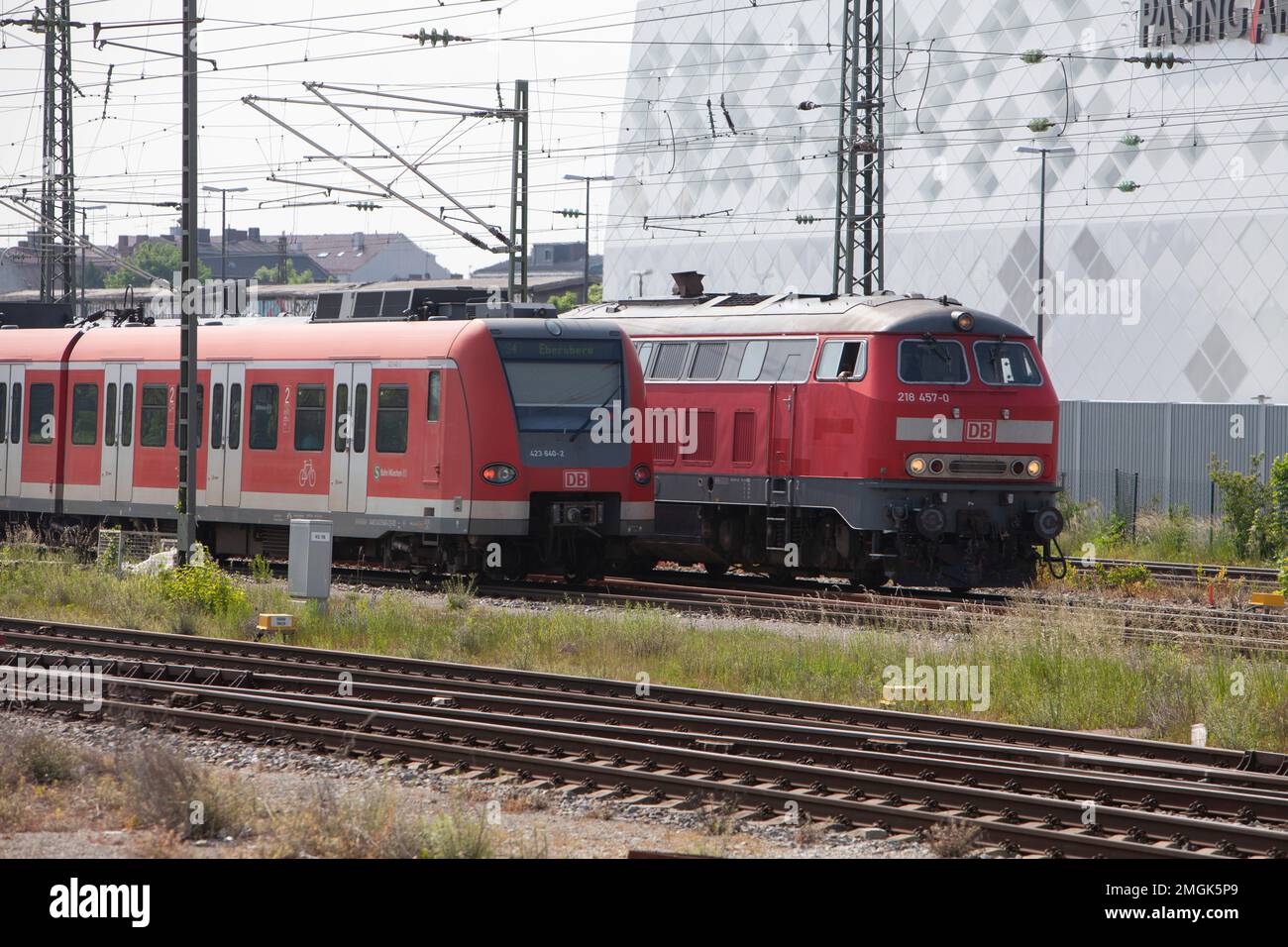 Modern rail signaling hi-res stock photography and images - Alamy