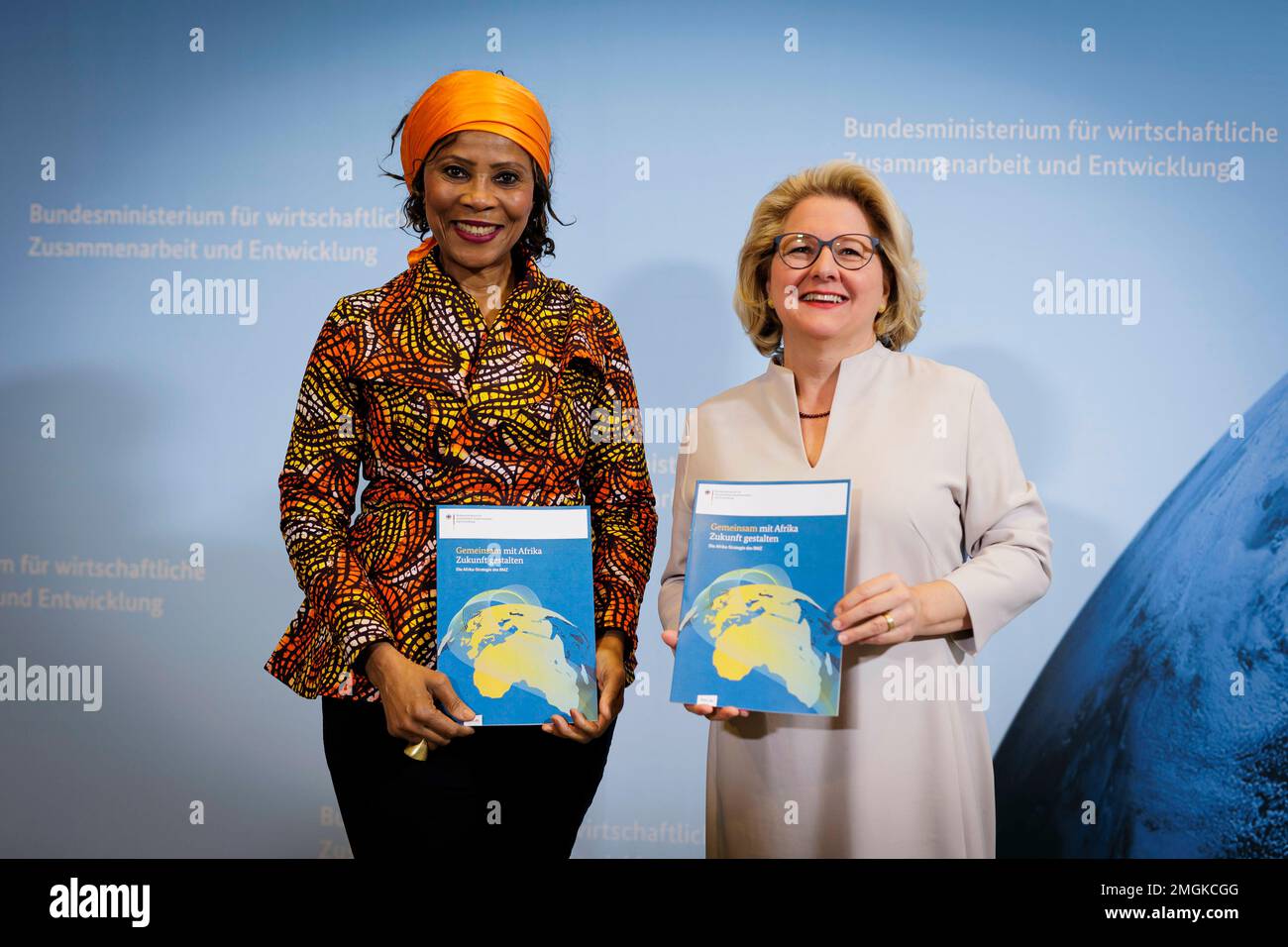 Berlin, Deutschland. 24th Jan, 2023. vr Svenja Schulze, Federal ...