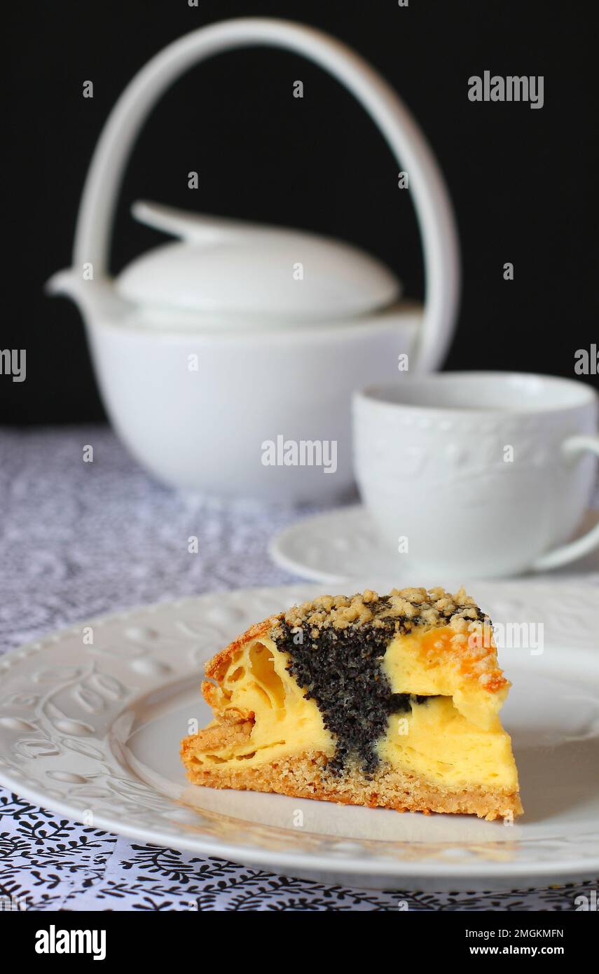 Piece homemade cheesecake cup hi-res stock photography and images - Alamy