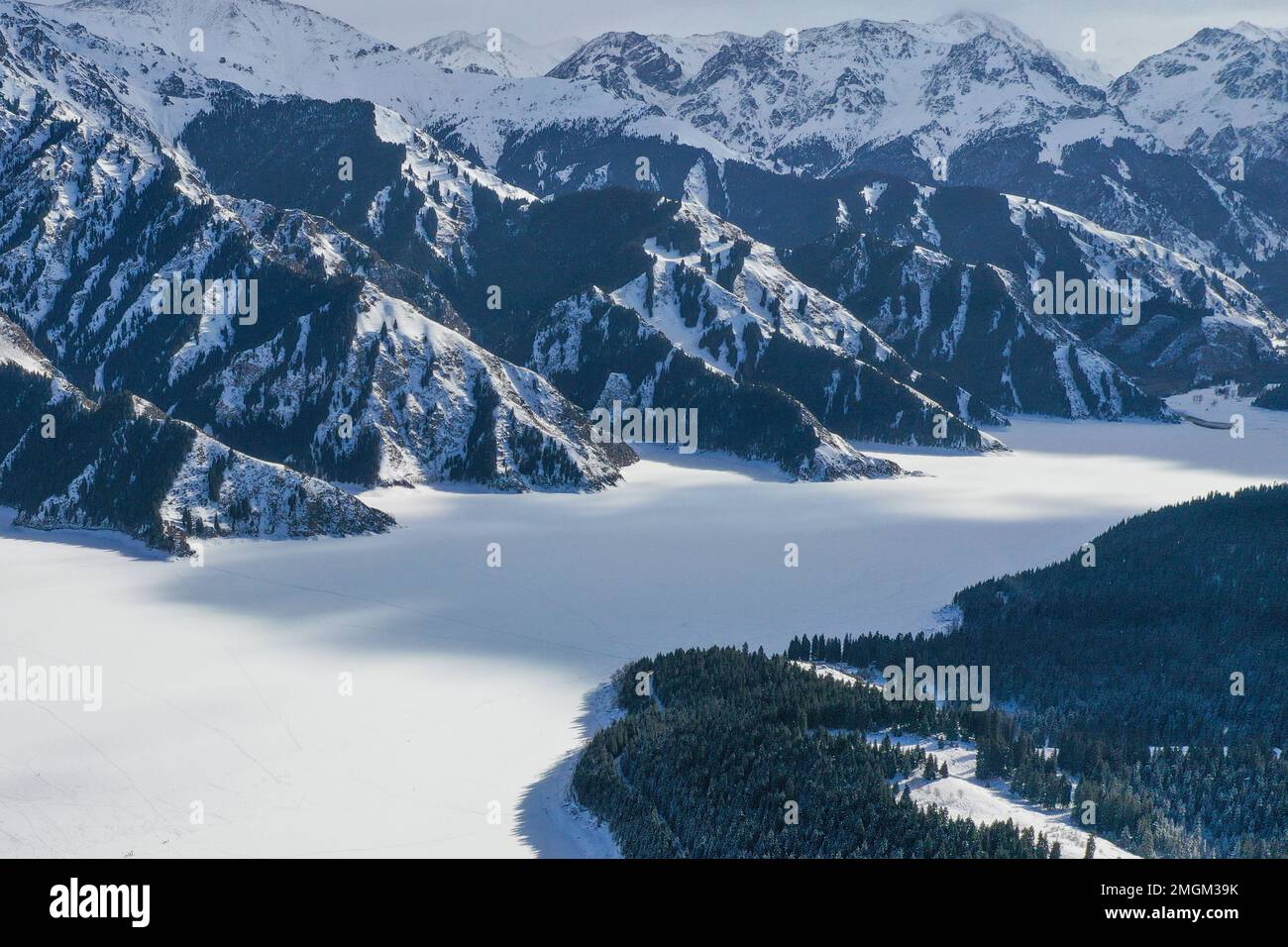 Urumqi lake hi-res stock photography and images - Alamy