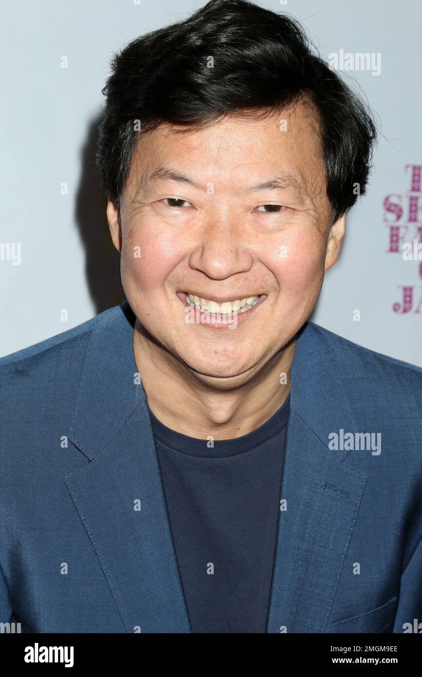 Ken jeong red carpet event hi-res stock photography and images - Alamy