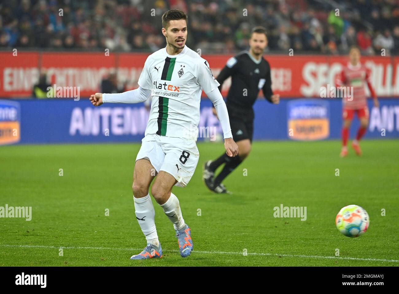 Julian WEIGL (Borussia Monchengladbach), action, single action, single ...