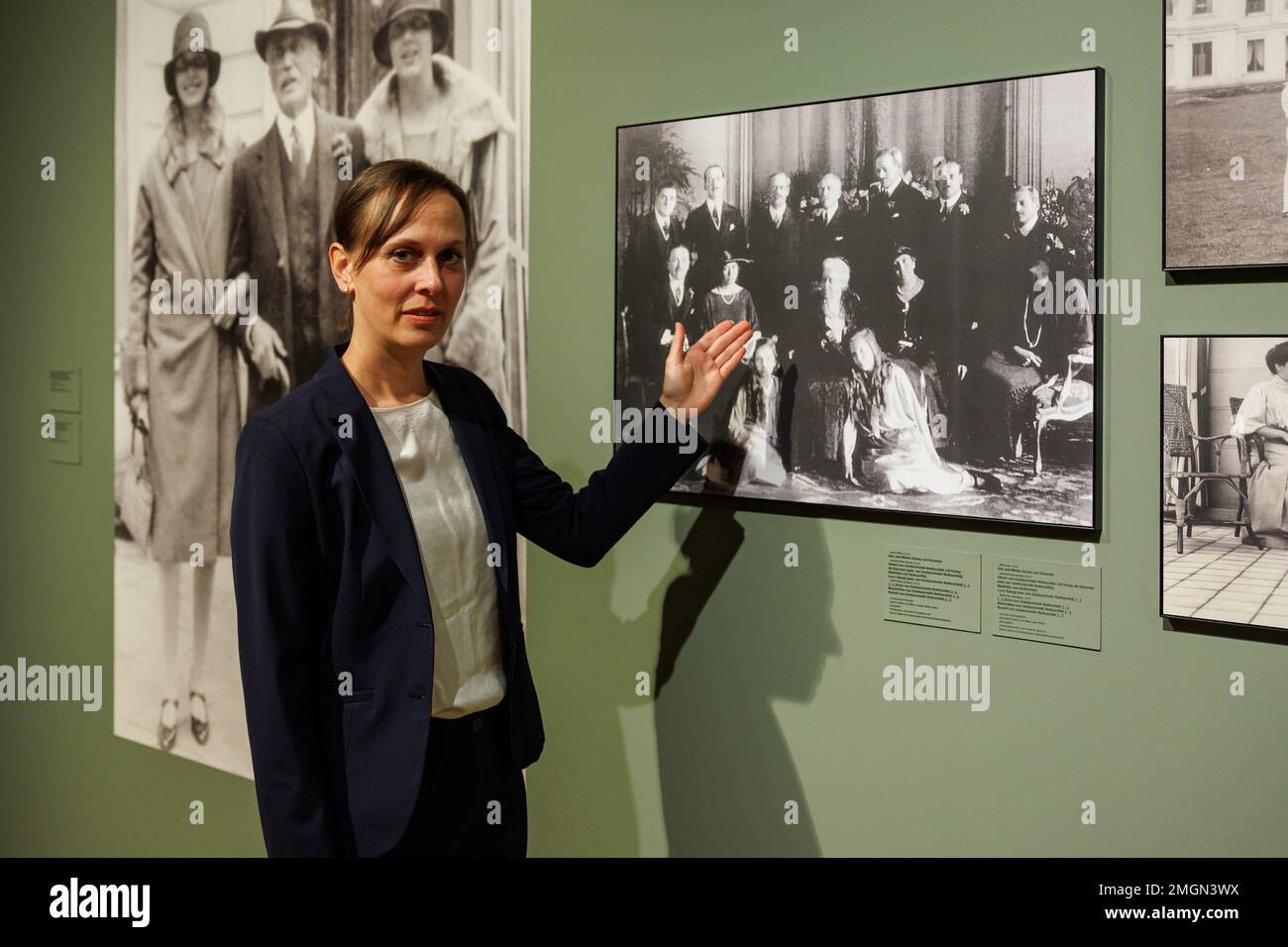 26 January 2023, Hesse, Frankfurt/M.: Curator Katharina Weiler shows ...