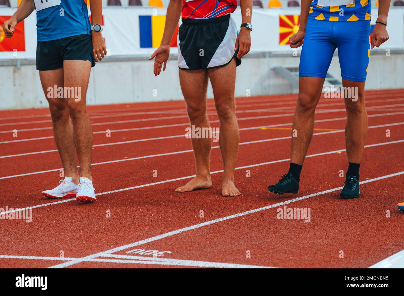 Barefoot 1500m hi-res stock photography and images - Alamy