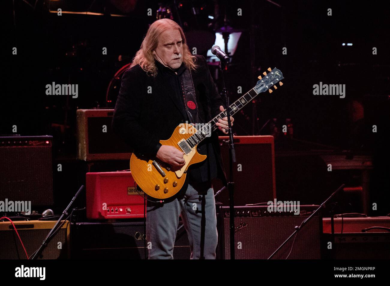 Warren Hayes performs at Love Rocks NYC!, a Benefit Concert for God's ...