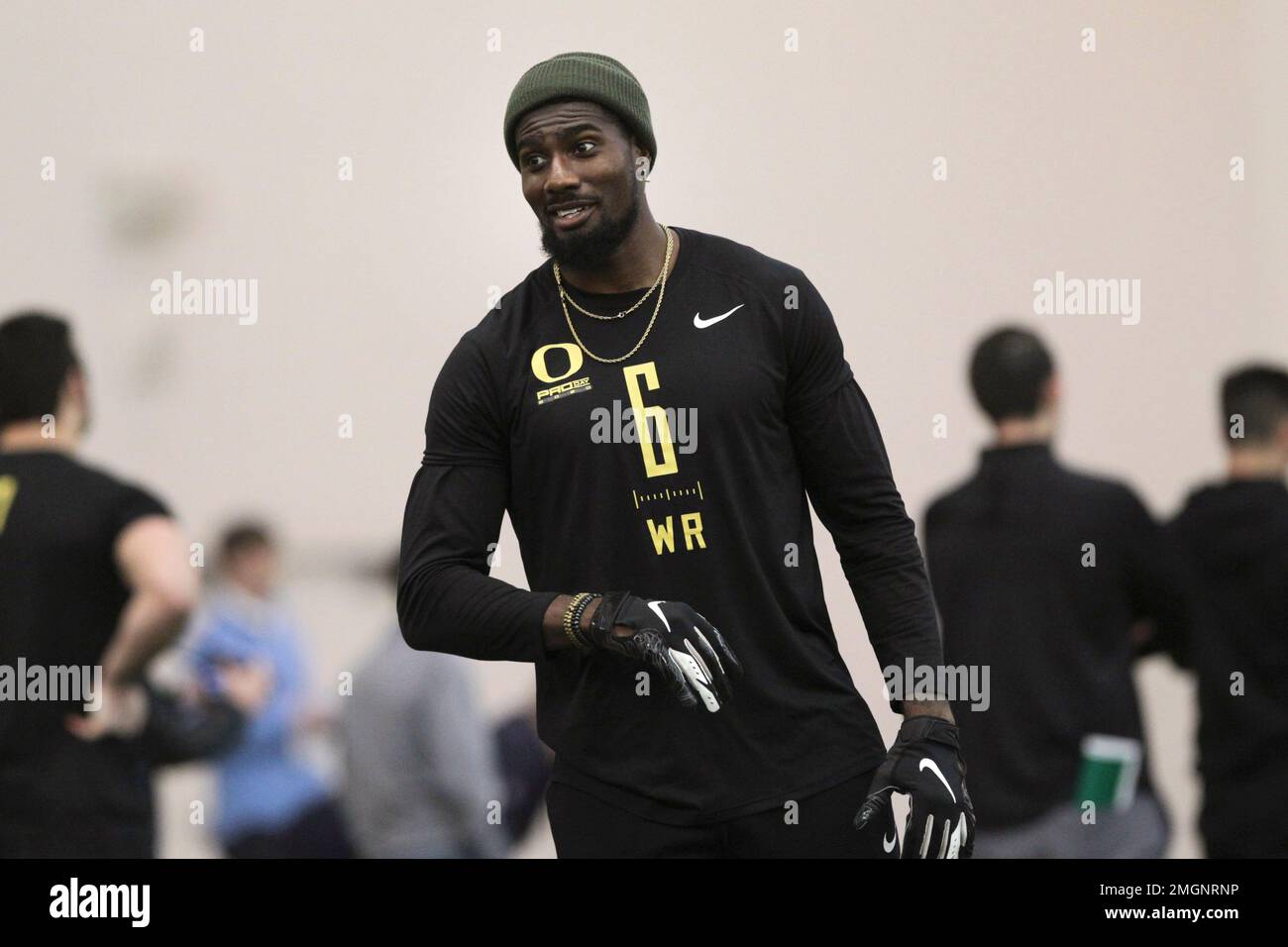 Wide receiver Juwan Johnson works out during Oregon football pro day in ...