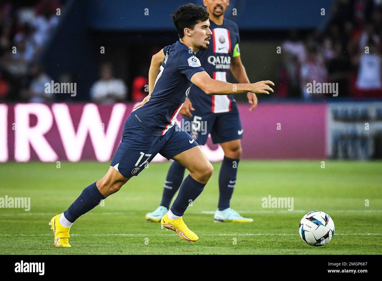 Vitinha psg 2022 2023 hi-res stock photography and images - Alamy