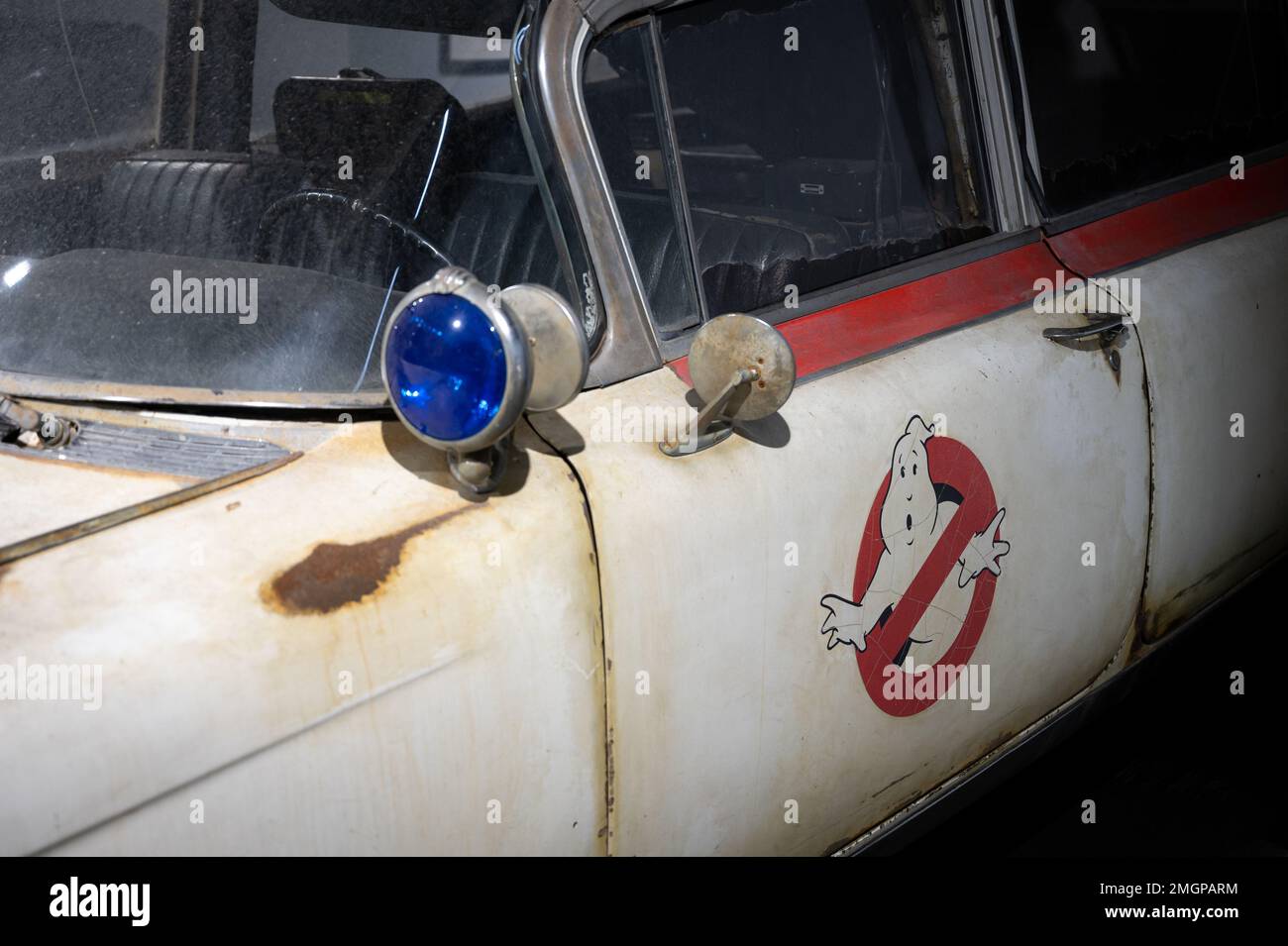 1959 cadillac miller meteor ambulance hi-res stock photography and ...