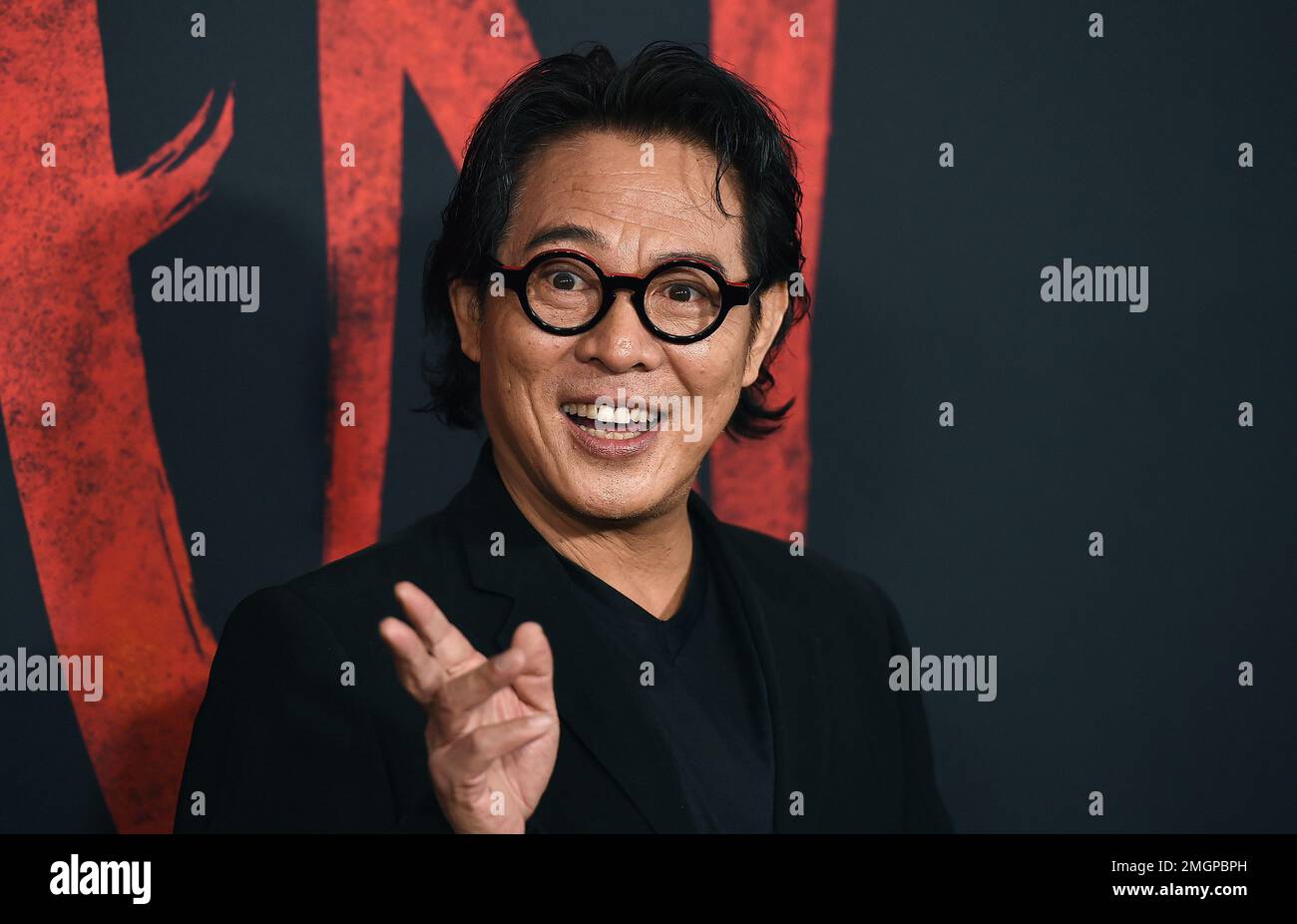 Cast member Jet Li arrives at the Los Angeles premiere of "Mulan," at ...