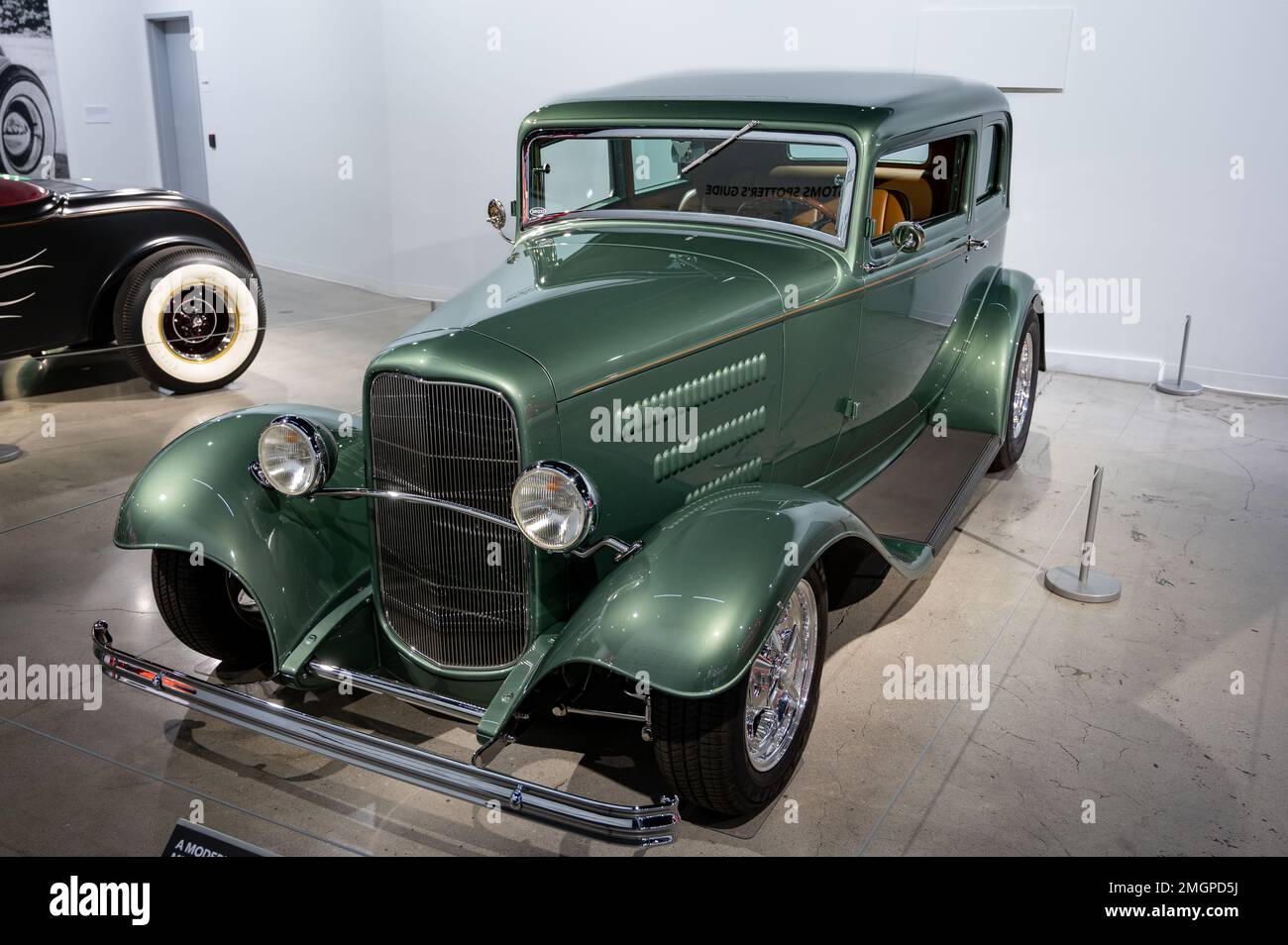 custom hot rod 1932 Ford Victoria Sedan Stock Photo - Alamy