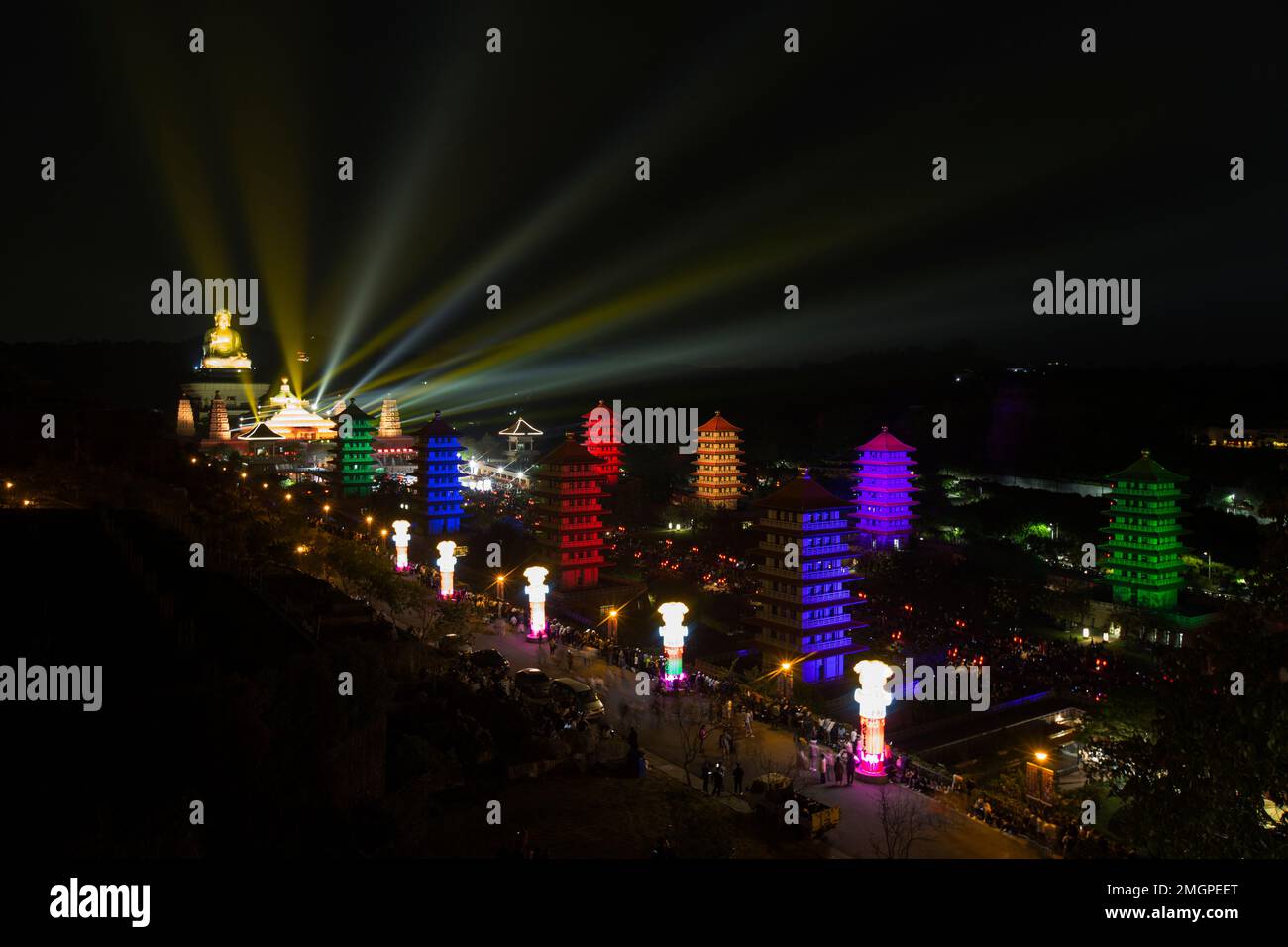 The lantern festival is the one of the famous ceremomy in Chinese New ...