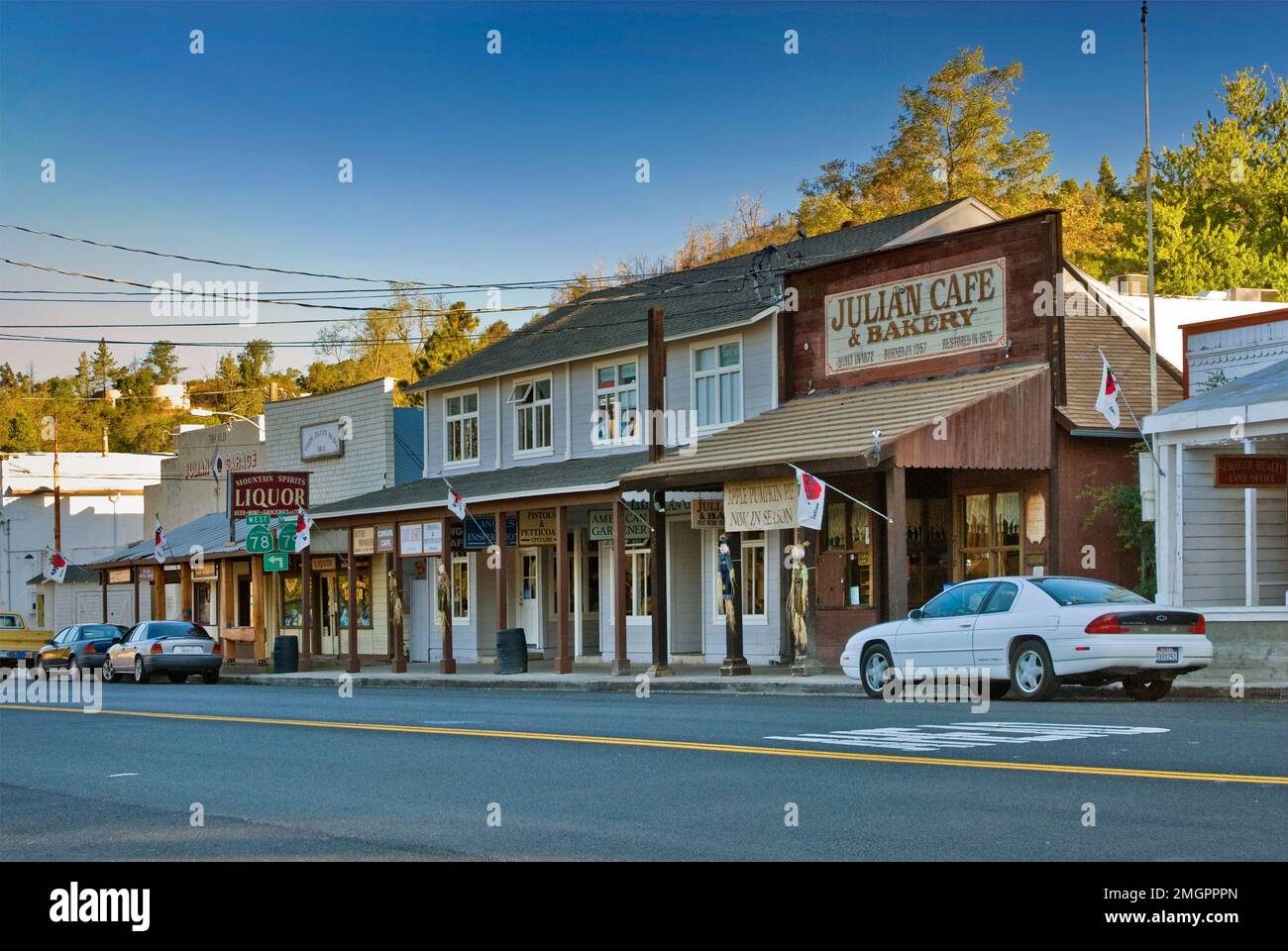 Shops at Main Street in Julian, California, USA Stock Photo - Alamy