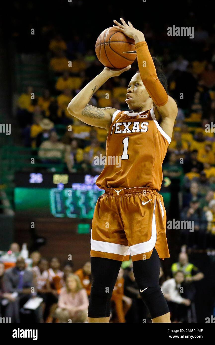 Texas guard Sug Sutton shoots the jump shot against Baylor during an ...