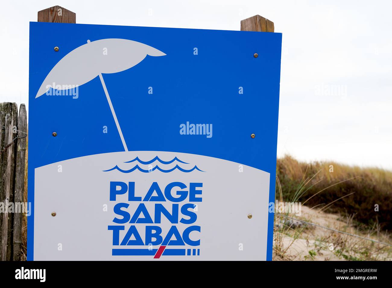 plage sans tabac french text means No smoking sign on the beach smoke ...