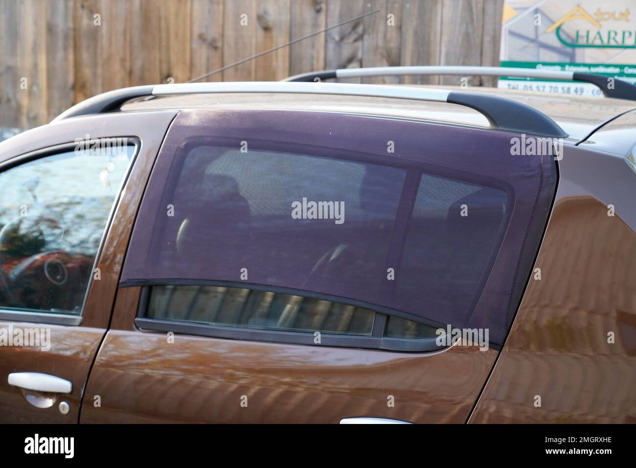 Universal Adjustable car window sun protector Shades UV Protection ...