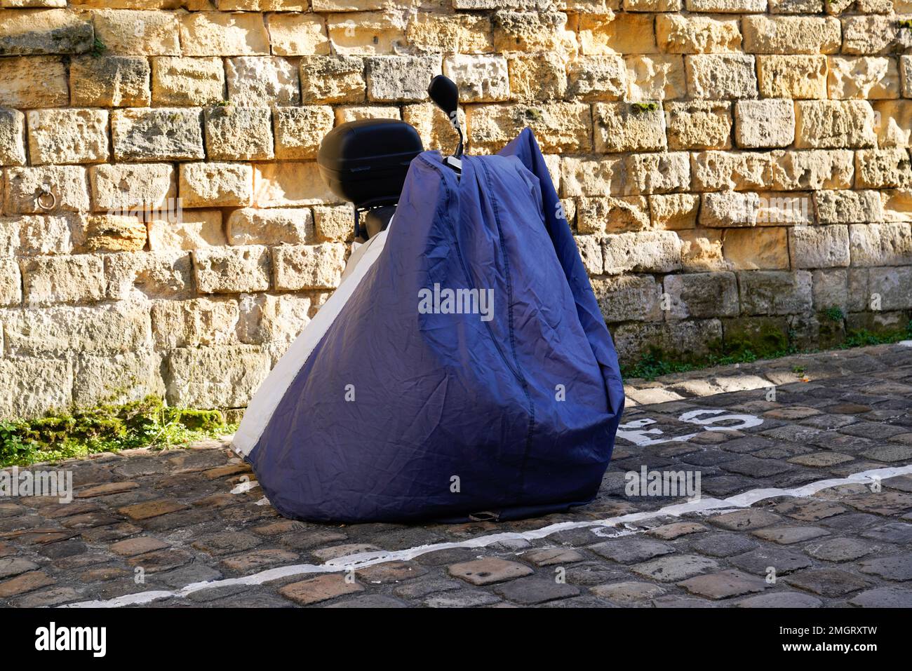 Weather proof protective cover hi-res stock photography and images - Alamy