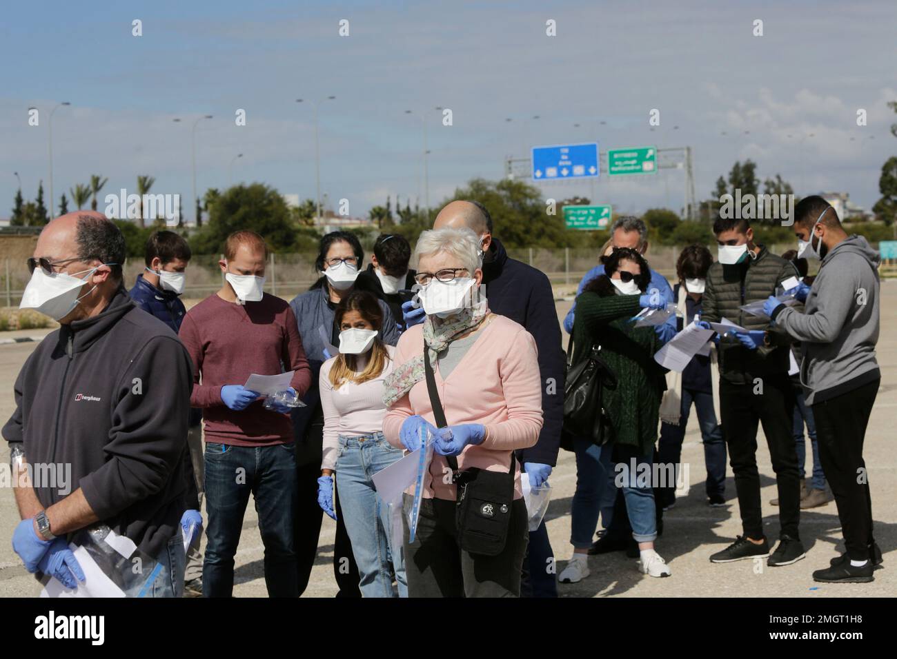 People quarantined with Corona virus arrive to vote at a specially made ...