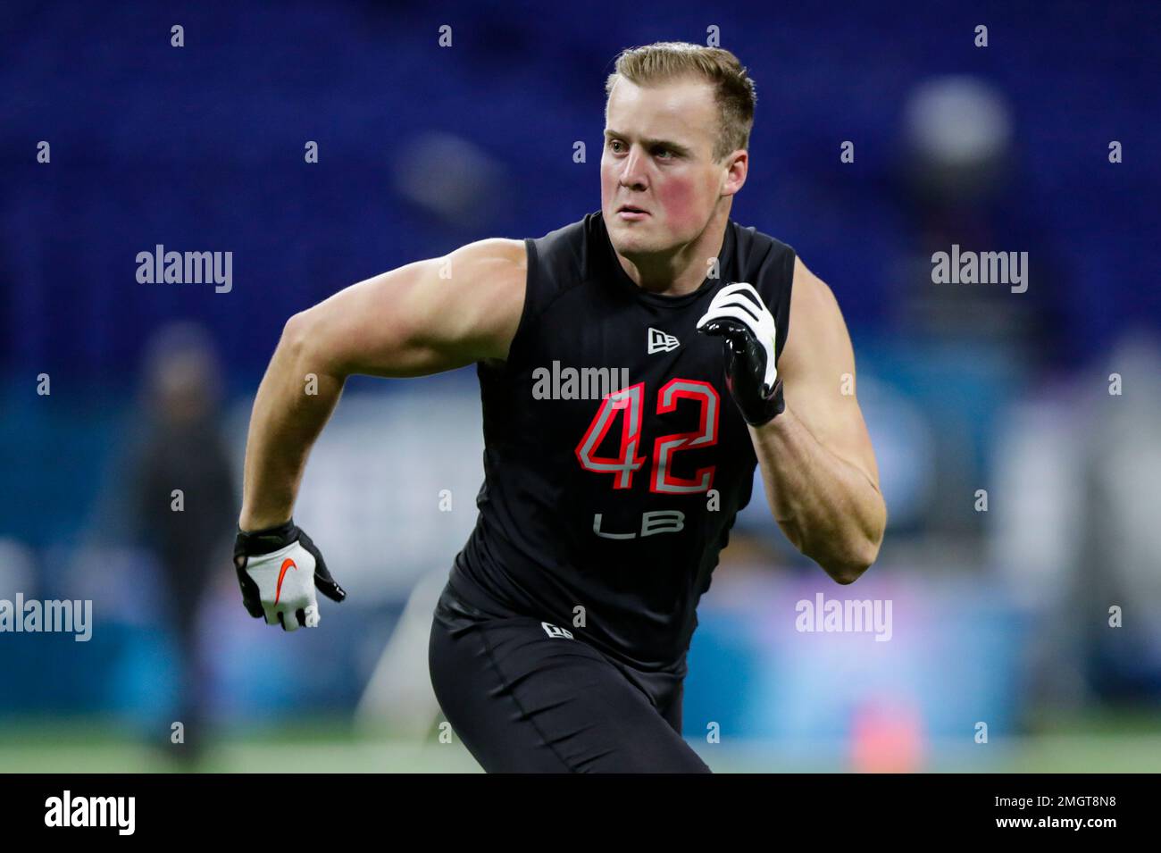 California linebacker Evan Weaver runs a drill at the NFL football ...