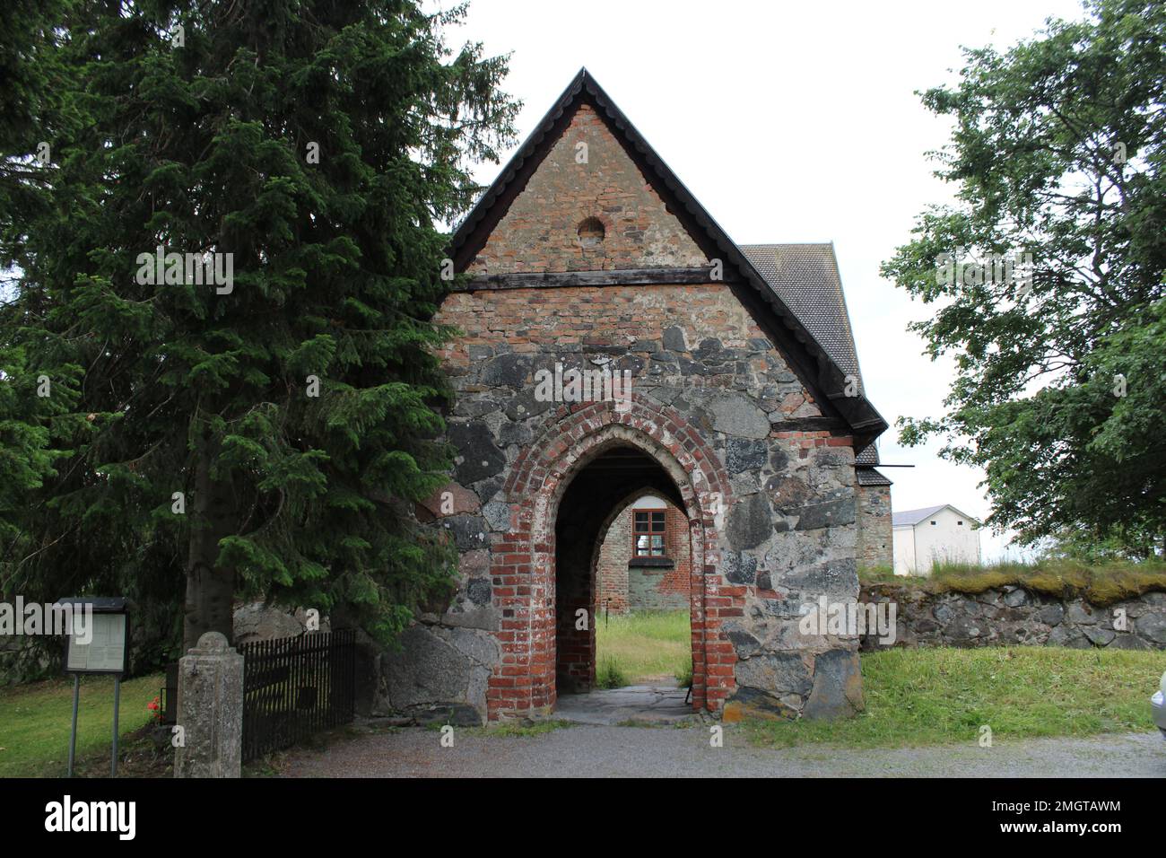 Hattulan pyhän ristin kirkko 1490, Hattula Stock Photo - Alamy