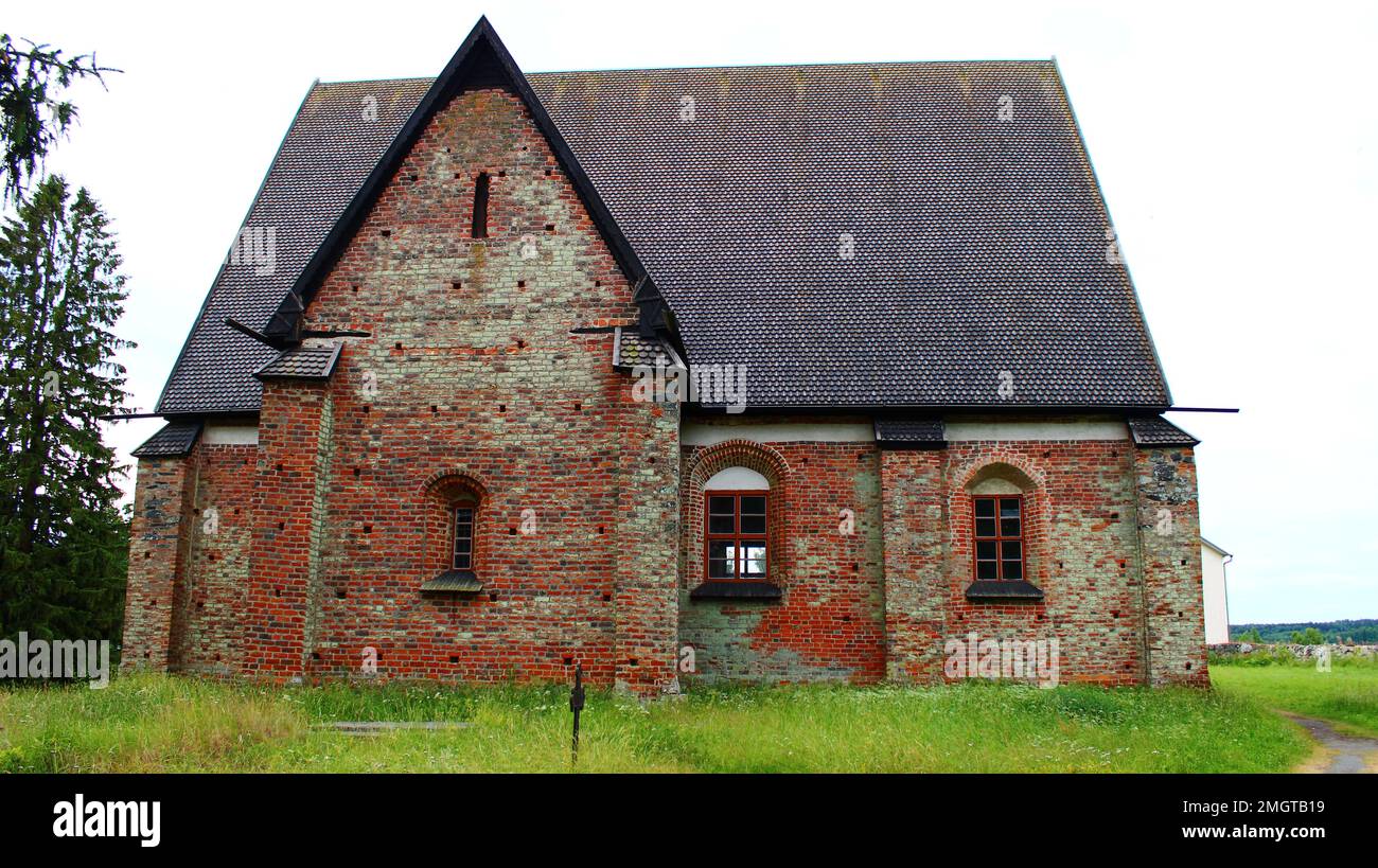 Hattulan pyhän ristin kirkko 1490, Hattula Stock Photo - Alamy