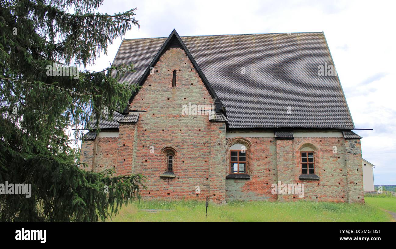 Hattulan pyhän ristin kirkko 1490, Hattula Stock Photo - Alamy